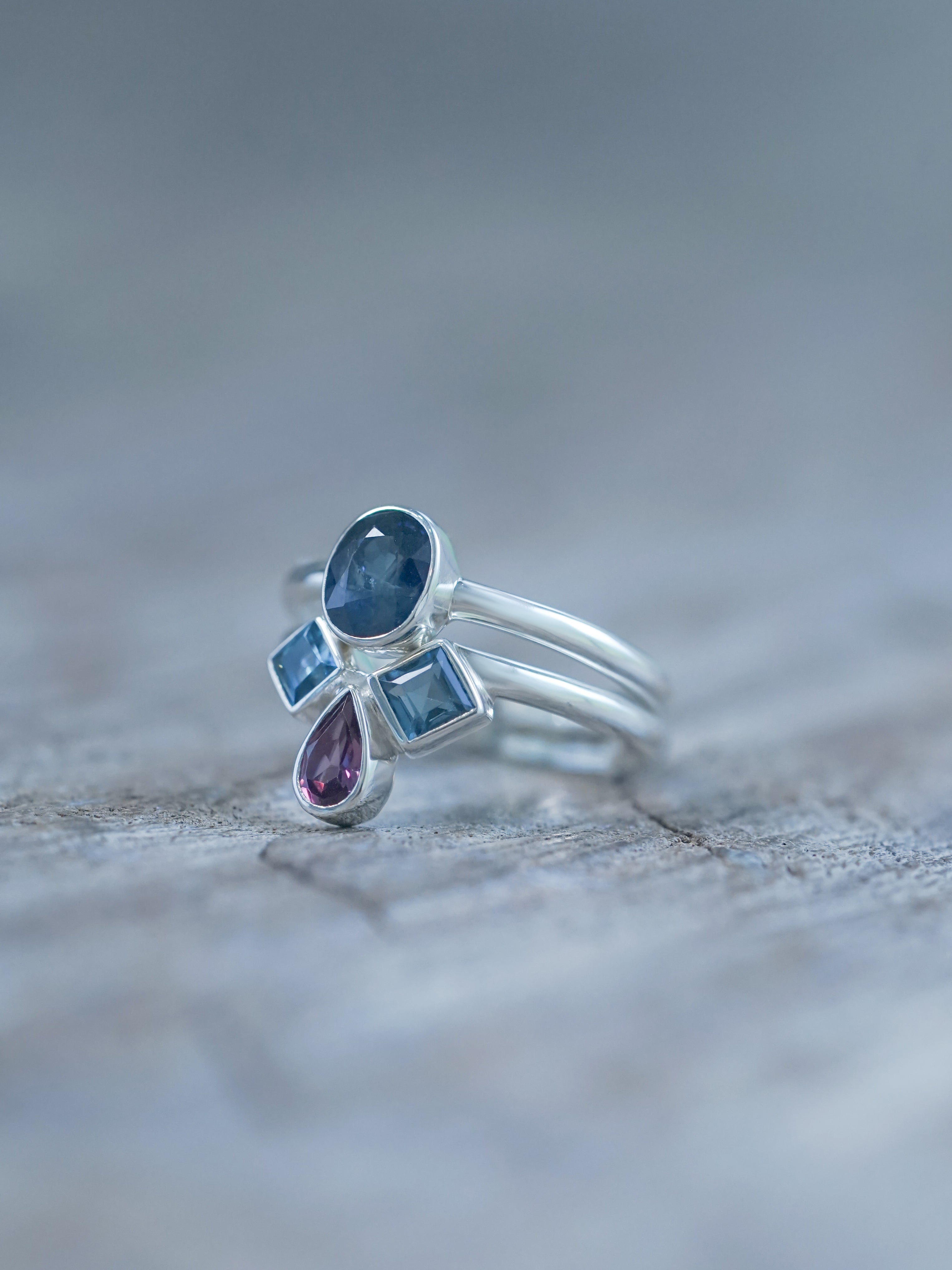 blue garnet stone ring